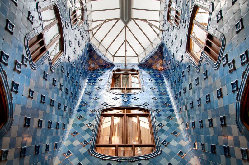 Dentro de la casa Batllo imagen de archivo editorial. Imagen de ...