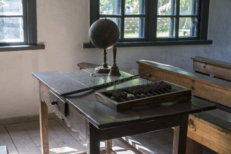 Dentro de la escuela imagen de archivo editorial. Imagen de envejecido ...