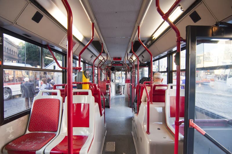 Dentro del autobús foto de archivo. Imagen de camino - 19735100
