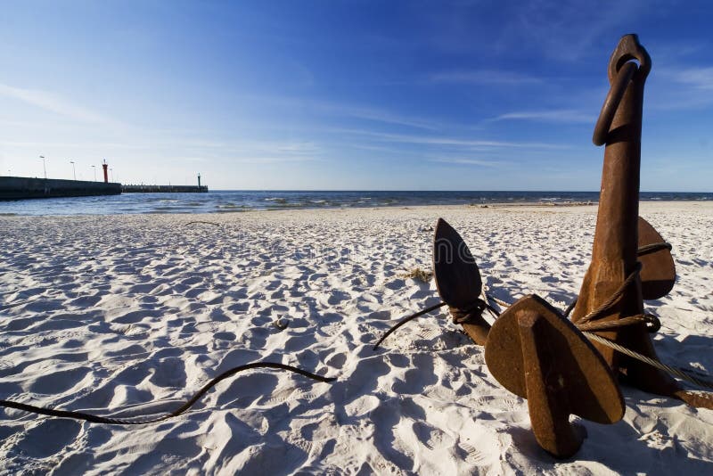 Anker Auf Dem Strand, Dem Orange Sonnenuntergang Am Strand Und Dem ...