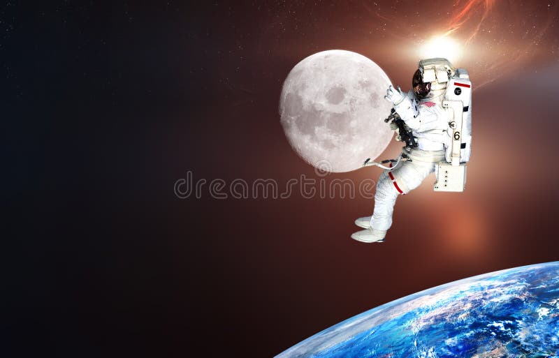Der Astronaut Im Kosmos Mit Dem Beleuchten Des Auftrags Auf Einem Mond ...
