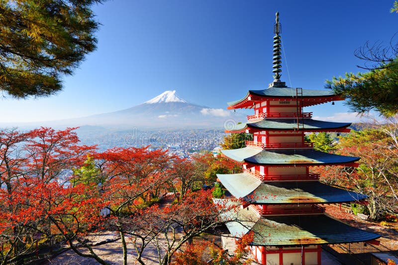 Der Fujisan im Herbst stockbild. Bild von japanisch, schrein - 32630615
