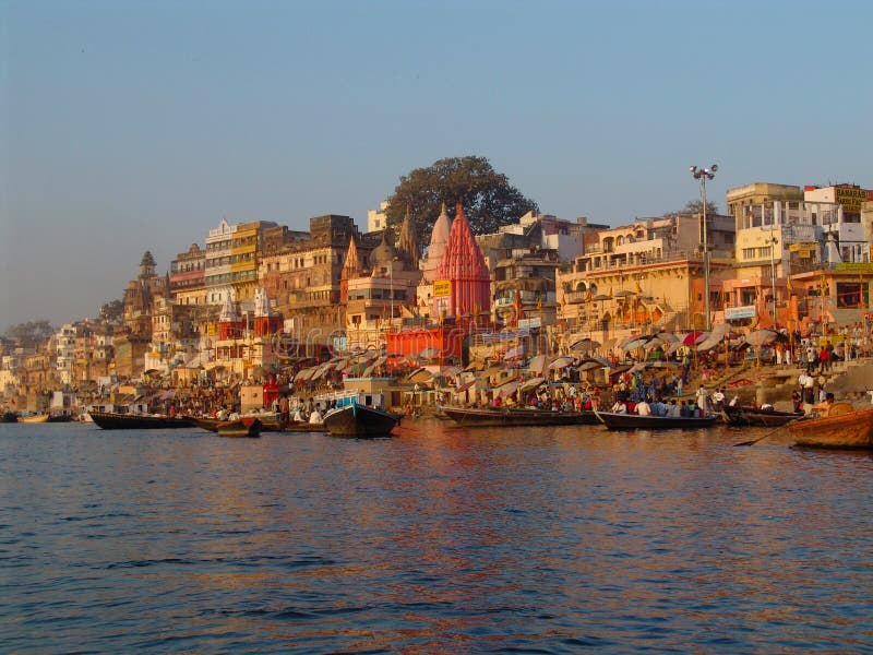 Varanasi Die Heilige Stadt, Ganges, Indien Redaktionelles Stockfoto ...