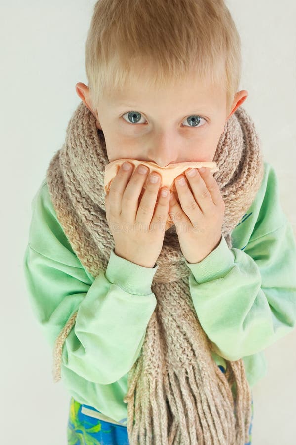 Der kranke Junge stockbild. Bild von krankheit, grippe - 11775991