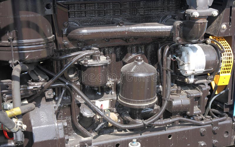 Der neue Motortraktor stockbild. Bild von ausrüstung - 21568709