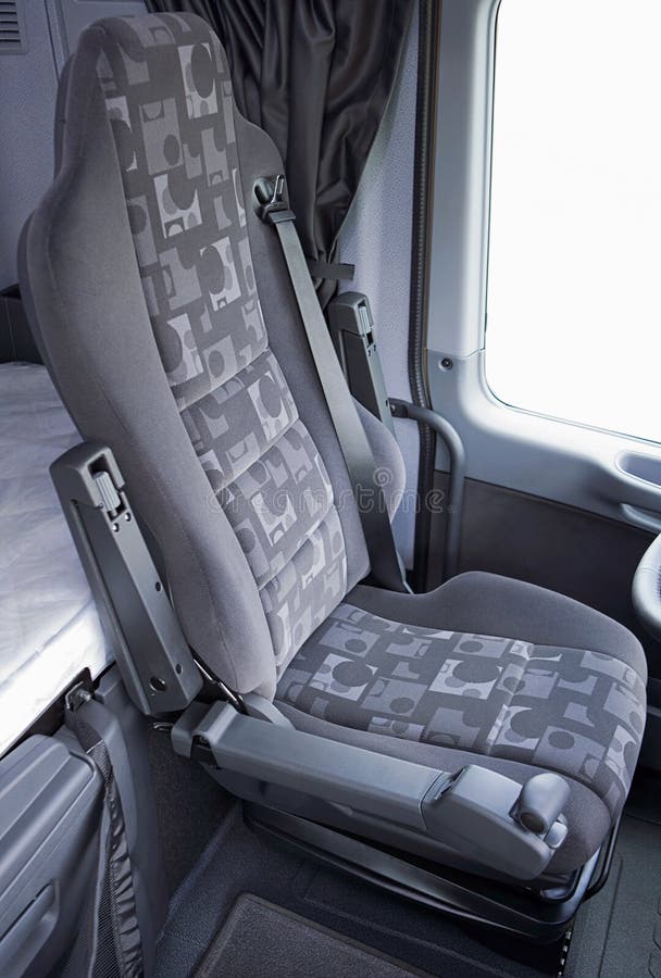 Der Sitz des Fahrers stockbild. Bild von polsterung, kraftfahrer - 30302755