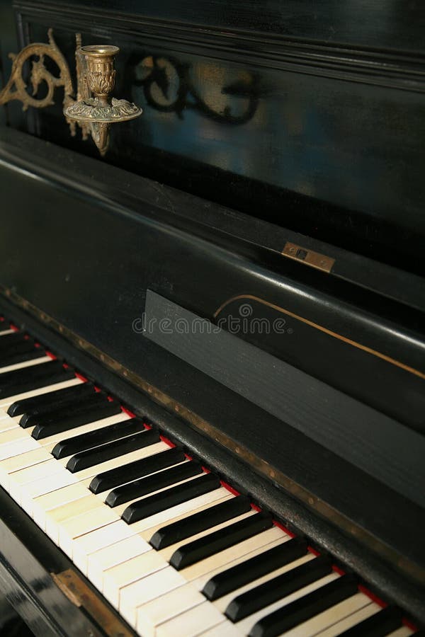 Der Ton von Musik stockfoto. Bild von abendessen, paare - 10558472