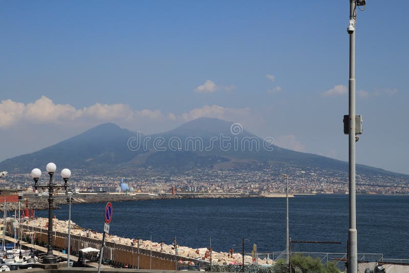 Vesuvius stockfoto. Bild von berg, vesuv, italien, vulkan - 81177270