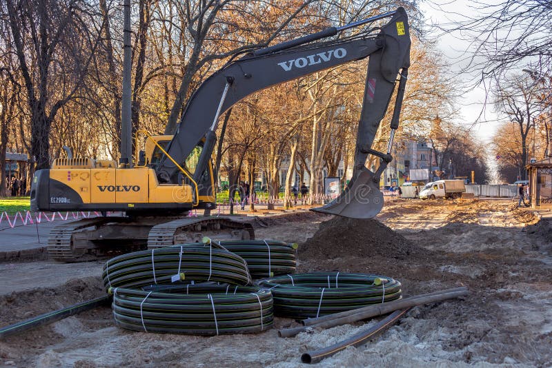 Der Volvo-Bagger redaktionelles bild. Bild von märz, ladevorrichtung ...