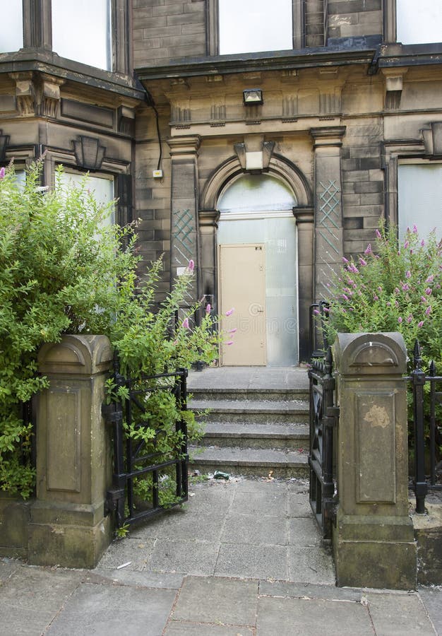 Derelict victorian house stock image. Image of derelict - 33142149