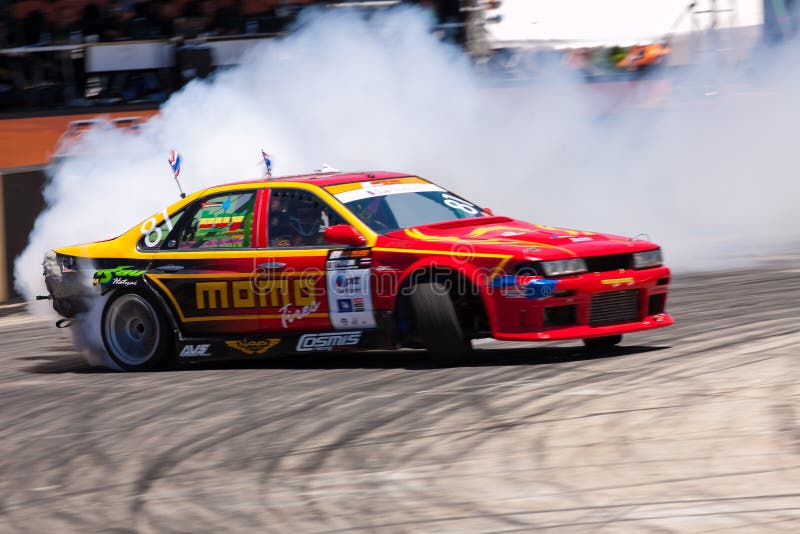 Deriva Compittition fotografía editorial. Imagen de control - 32242642