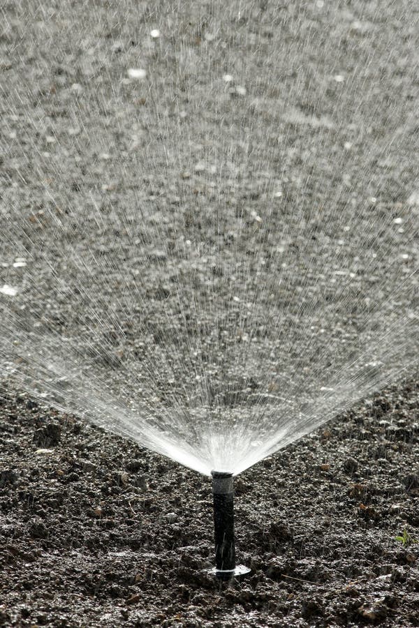 Derramamiento de la tierra foto de archivo. Imagen de campo - 5341530