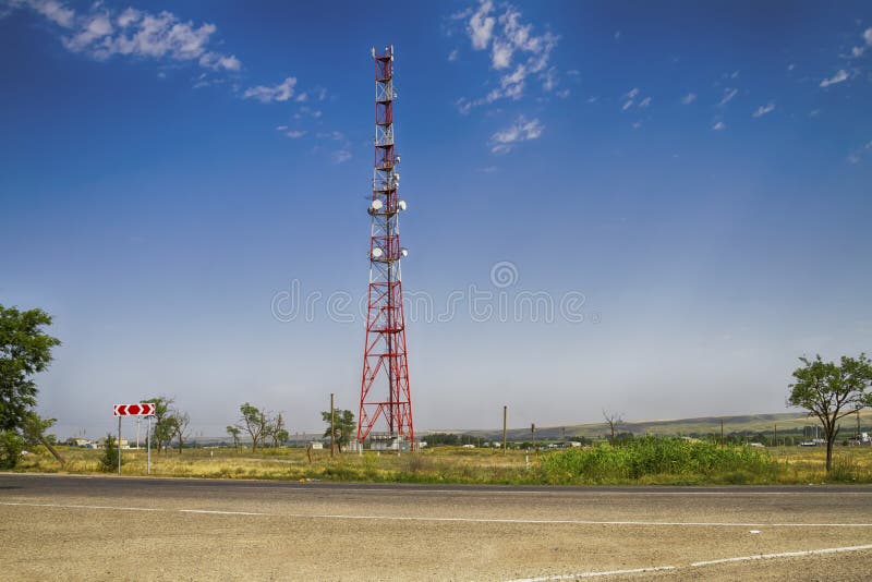 Derrick cellular stock photo. Image of asphalt, industry - 42214882