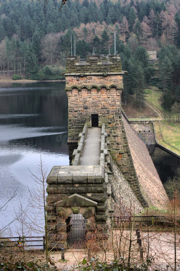 Derwent Reservoir Dam stock photo. Image of landmark - 146283432