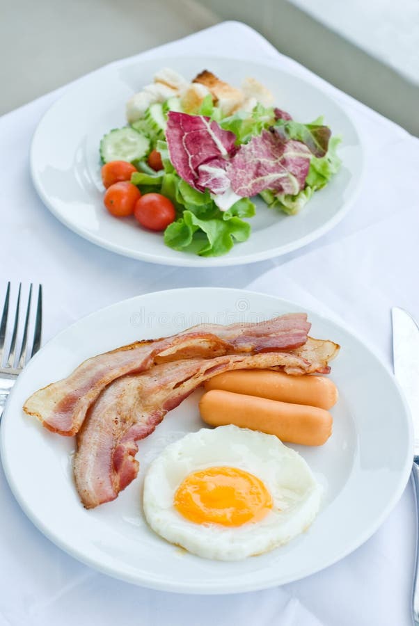 Desayuno americano foto de archivo. Imagen de culinario - 32680098