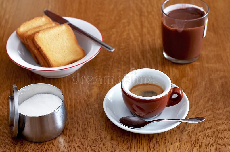 Desayuno italiano imagen de archivo. Imagen de auténtico - 3756067