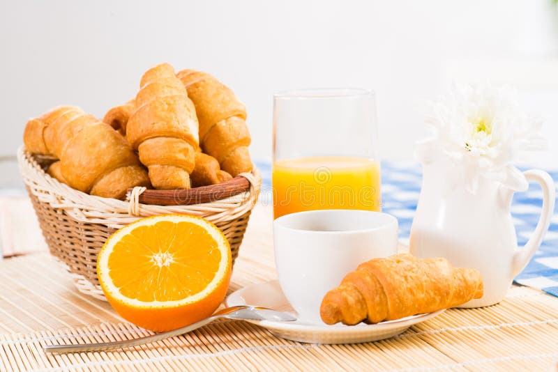 Desayuno temprano imagen de archivo. Imagen de jugoso - 30924877