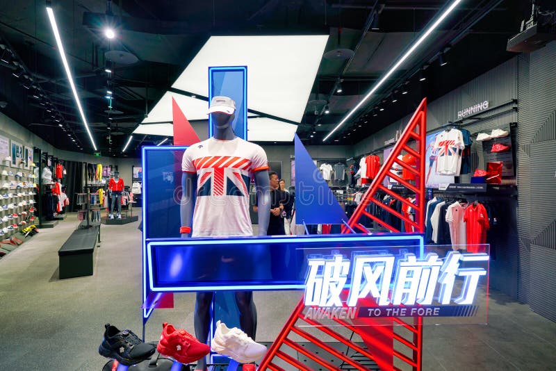 Descente editorial stock image. Image of shoes, footwear - 162648539