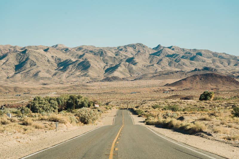 Desert Landscape with Mountains Along Route 66, in Eastern California ...