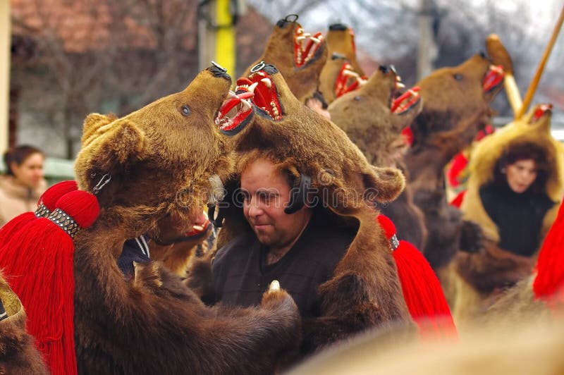 Desfile 17 De La Danza Del Oso Imagen editorial - Imagen de hombre ...