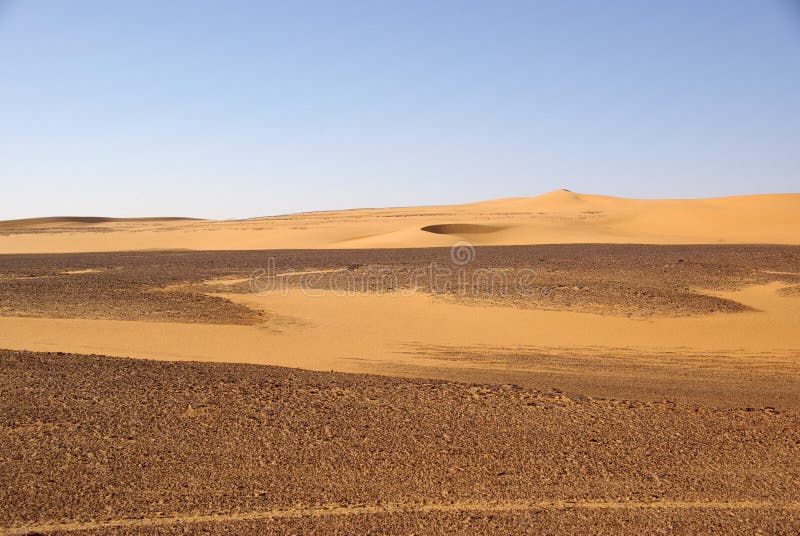 Desierto libio imagen de archivo. Imagen de colorido - 12891571