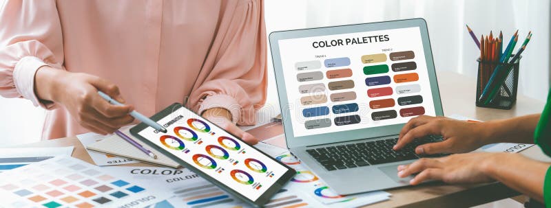 Designer Select Color by Comparing Color Wheel and Color Palettes ...
