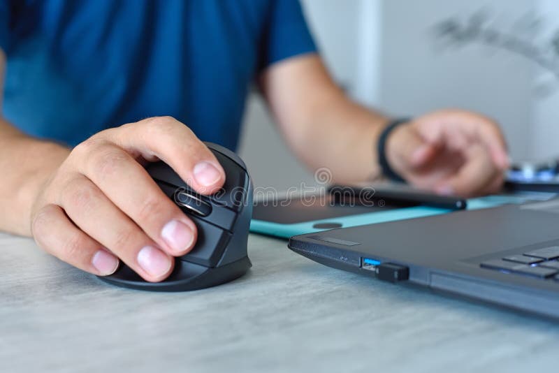 Designer Using Computer Mouse Stock Photo - Image of modeling, graphics ...