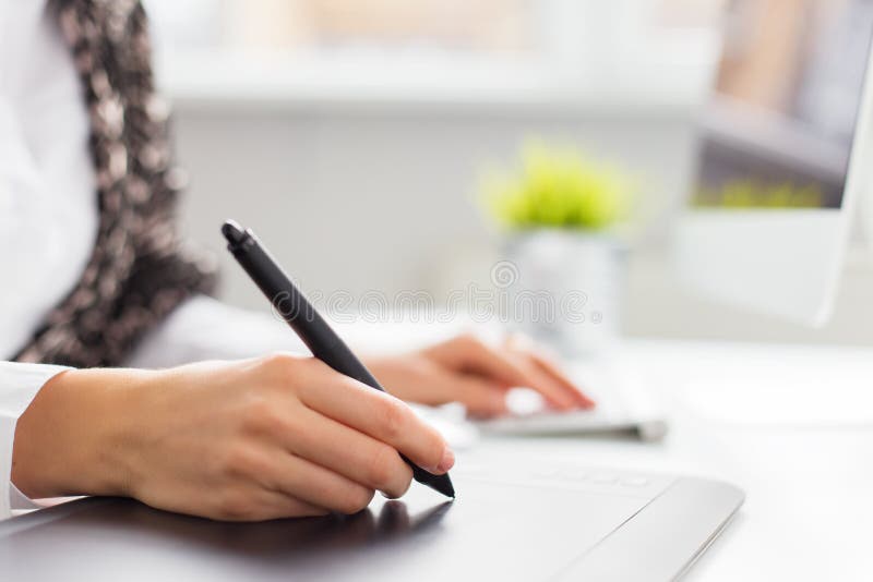 Designer Using Graphics Tablet Stock Image - Image of drawing, creative ...