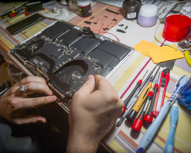 315 Computer Messy Repair Stock Photos - Free & Royalty-Free Stock ...