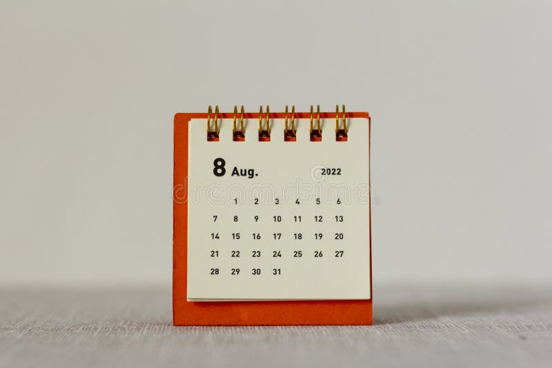 Desktop Mini Calendar for August 2022 on the Table Stock Image - Image ...