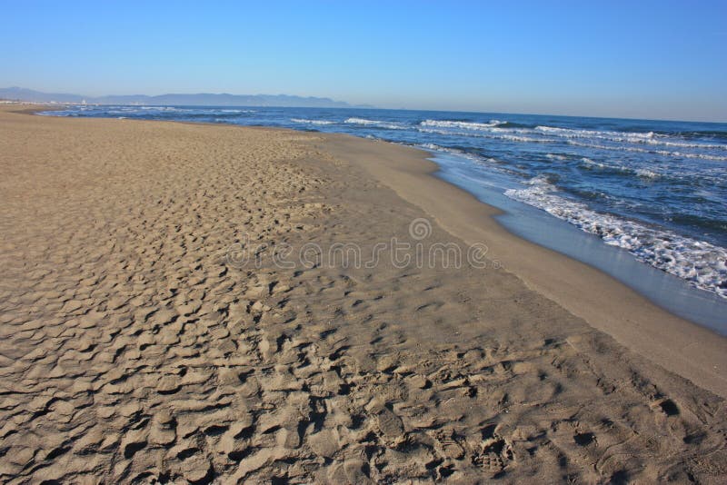 Desolate Blue Sea in Winter`s Day Stock Image - Image of beach, sandy ...