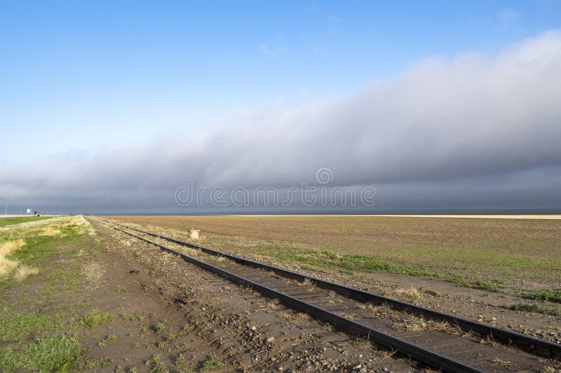 Prairie Railroad Tracks stock photo. Image of green, land - 10667296