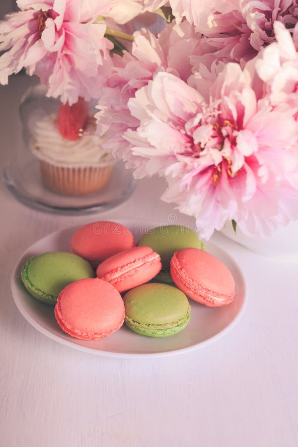 Box with Flowers and Macaroons Stock Image - Image of food, fresh: 54884743
