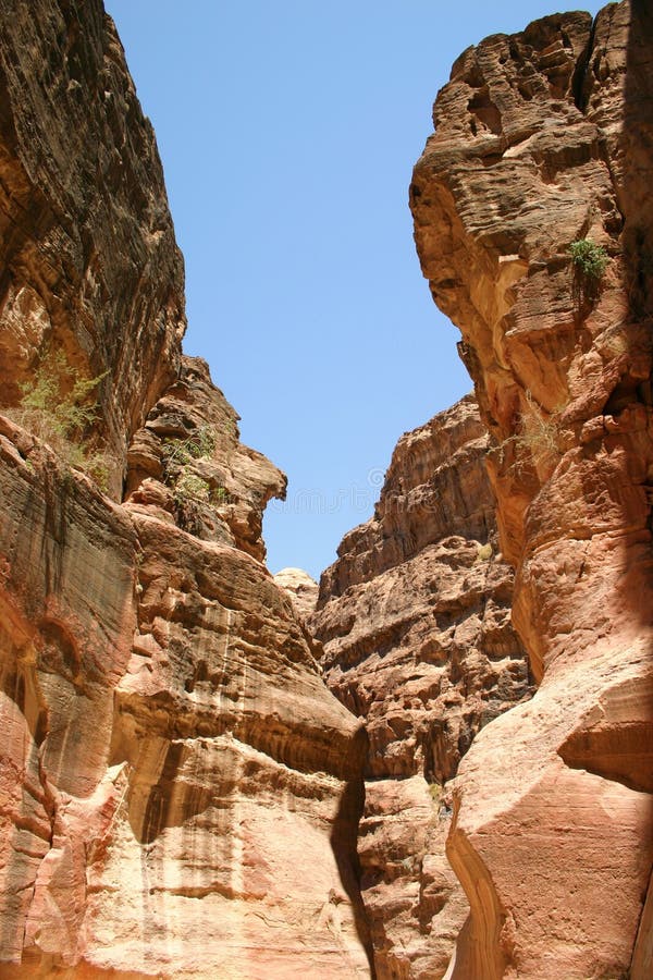 Dessert Rock Face Picture. Image: 3391547