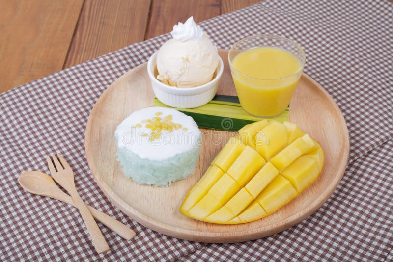 Dessert Sweet Sticky Rice with Mango Coconut Milk and Ice Cream,mango ...