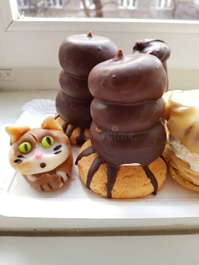 Marzipan Cat Stock Photos - Free & Royalty-Free Stock Photos from ...