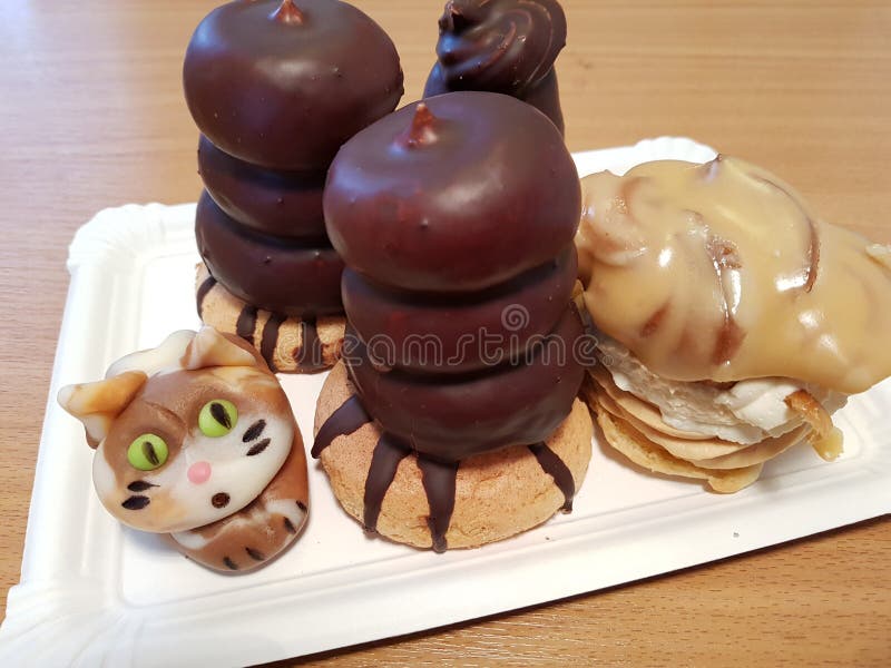 Marzipan Cat Stock Photos - Free & Royalty-Free Stock Photos from ...