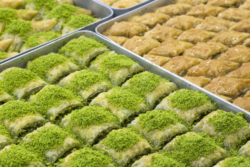 Desserts Turcs Traditionnels ; Baklava Photo stock - Image du arabe ...