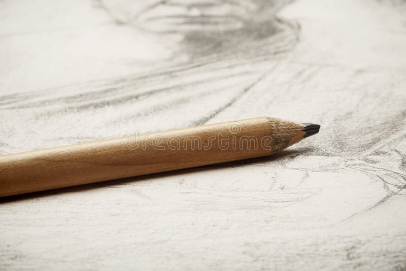 Dessin D'artiste Par Le Crayon Sur Le Papier Image stock - Image du ...
