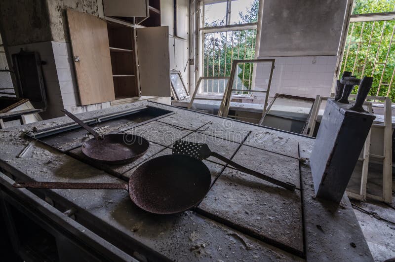 316 Old Kitchen Destroyed Photos - Free & Royalty-Free Stock Photos ...