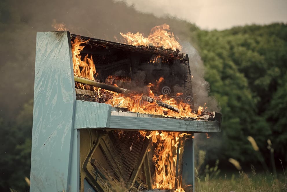 Destruction of the Piano. Piano on Fire Stock Image - Image of piano ...