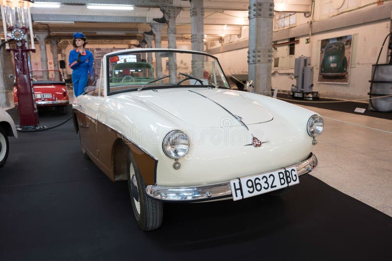 Detail of Ausa PTV PTV 400 Bicolor, White and Brown Editorial Stock ...