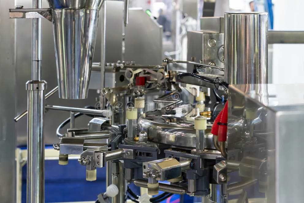 Detail Component Parts Automatic Bottle Capping Machine for Continuous ...