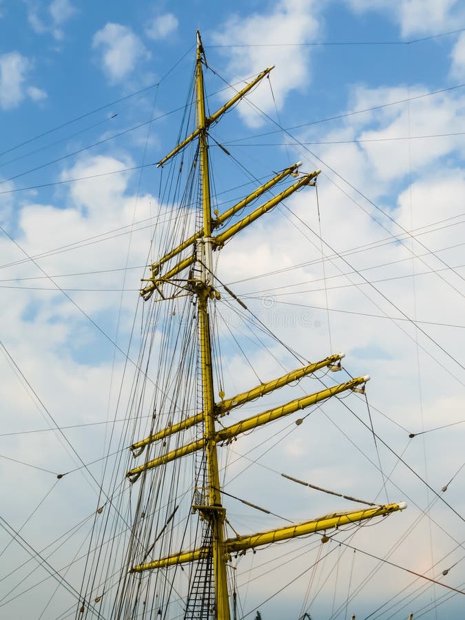 Detail Des Alten Segelschiffs Stockfoto - Bild von kanal, bugspriet ...