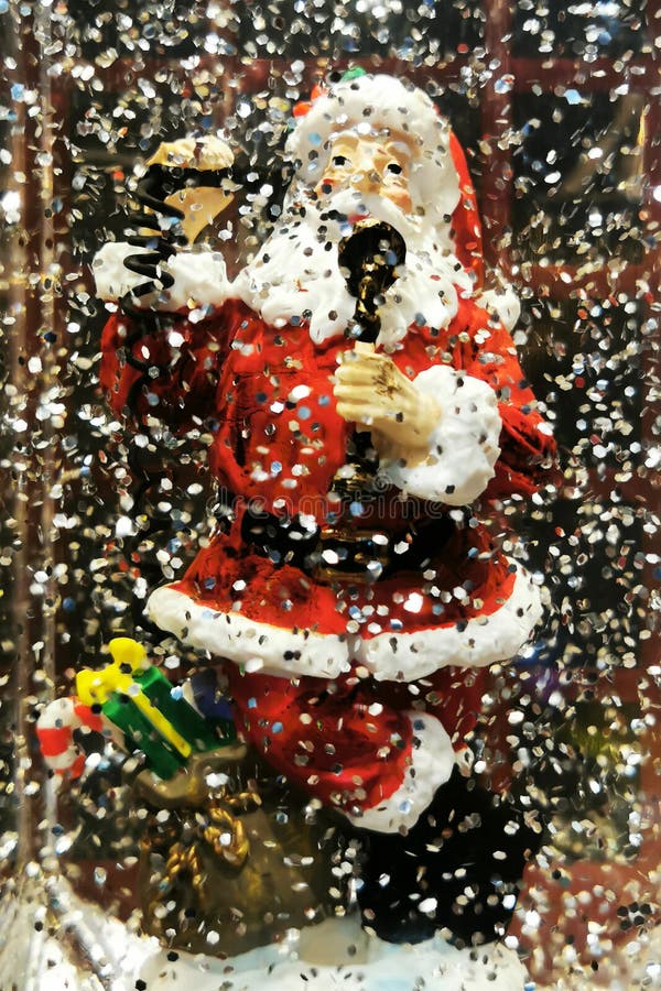 Detail of Glass Sphere with Snow Stock Image - Image of cold, snow ...