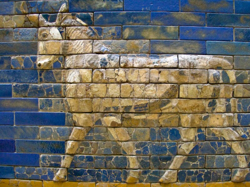 Babylonian Lion on the Ishtar Gate Editorial Photo - Image of lion ...