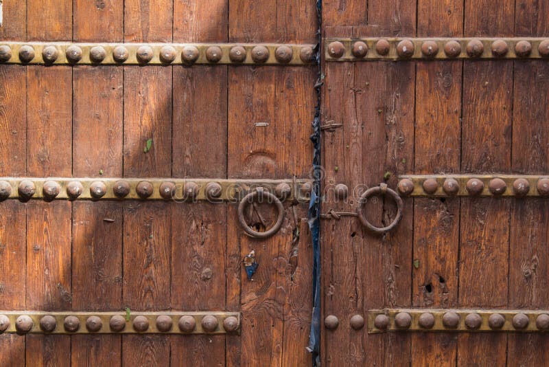 Detail Van Een Oude Poort, Marokko Stock Afbeelding - Image of moslim ...