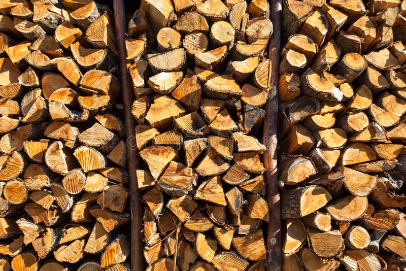 Detail van gestapeld hout stock afbeelding. Image of drie - 25560925