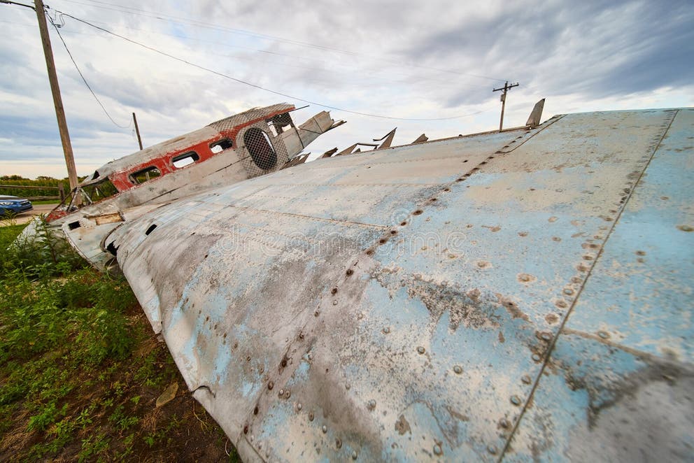Detail of Wing on Crashed Airplane Stock Image - Image of ship, park ...