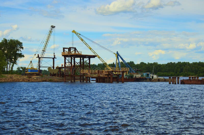 View the Process of Mounting Steel Structures for Construction of a New ...